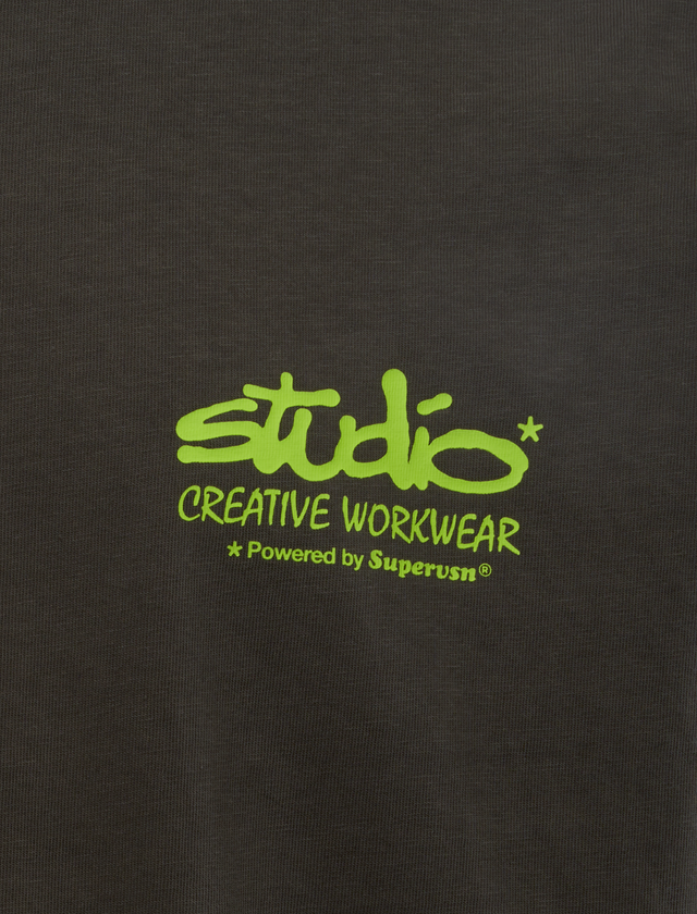 SUPERVSN STUDIO LABEL LOGO TEE – Social Status